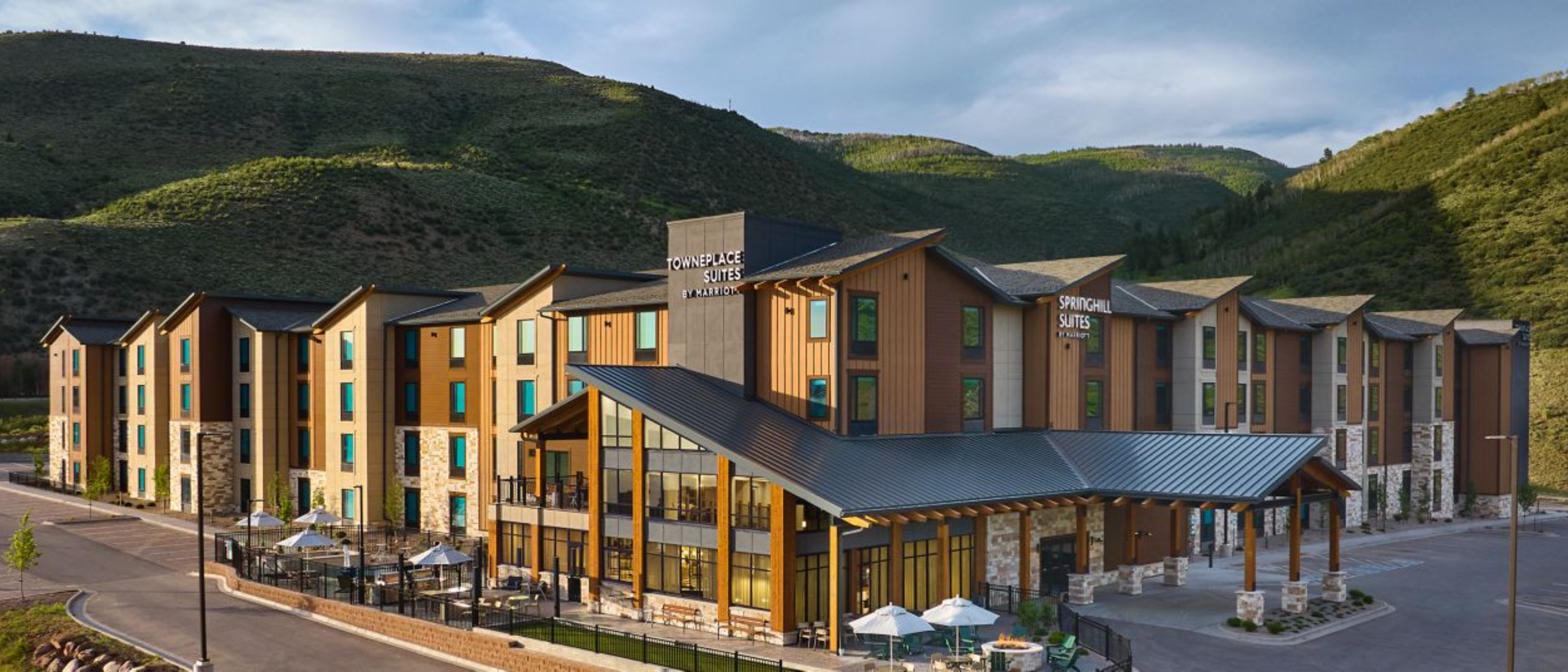 The New Marriott Duo in Vail Valley Opens - Small Market Meetings